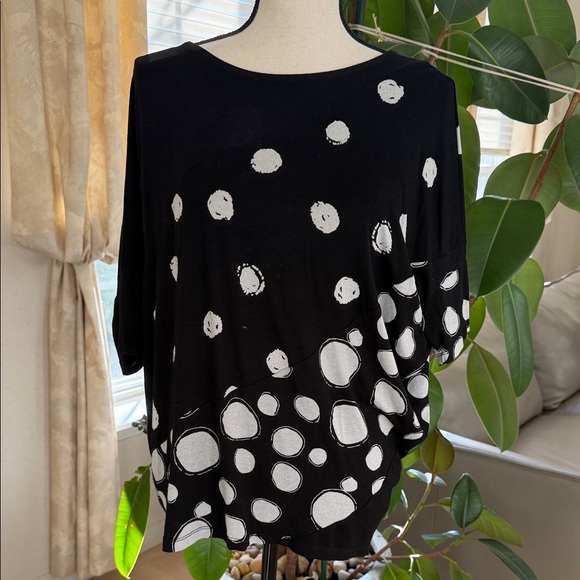 Alembika | Tops | Alembika Elegant Black And White Polka Dot Blouse ...